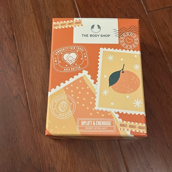 The Body Shop | Skincare | The Body Shop Mandarin And Bergamet Set ...